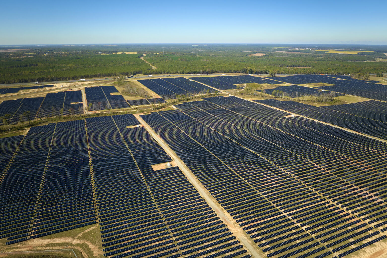 Paraíba inaugura complexo solar com mais de 3 milhões de painéis ...